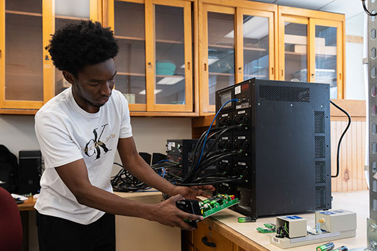 Alfred University class on battery life testing supported by National ...