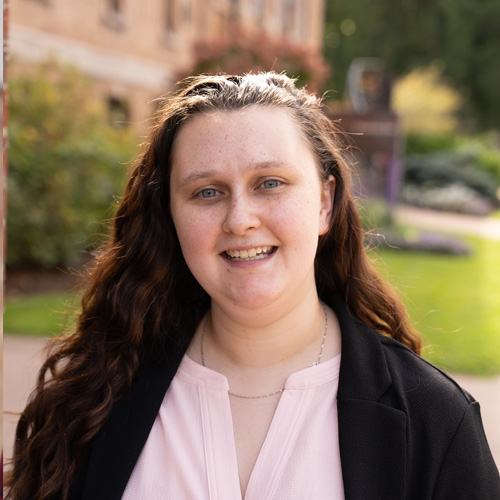 Baylee Durantini | Faculty & Staff at Alfred University